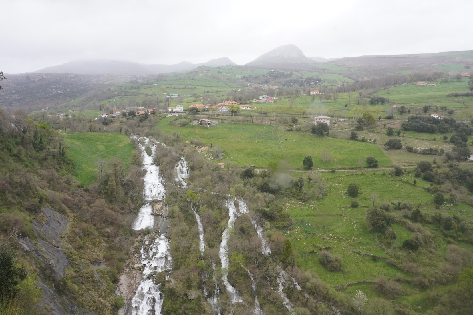 WATERFALLS SPAIN: NORTHERN AREA, BY A LOCAL