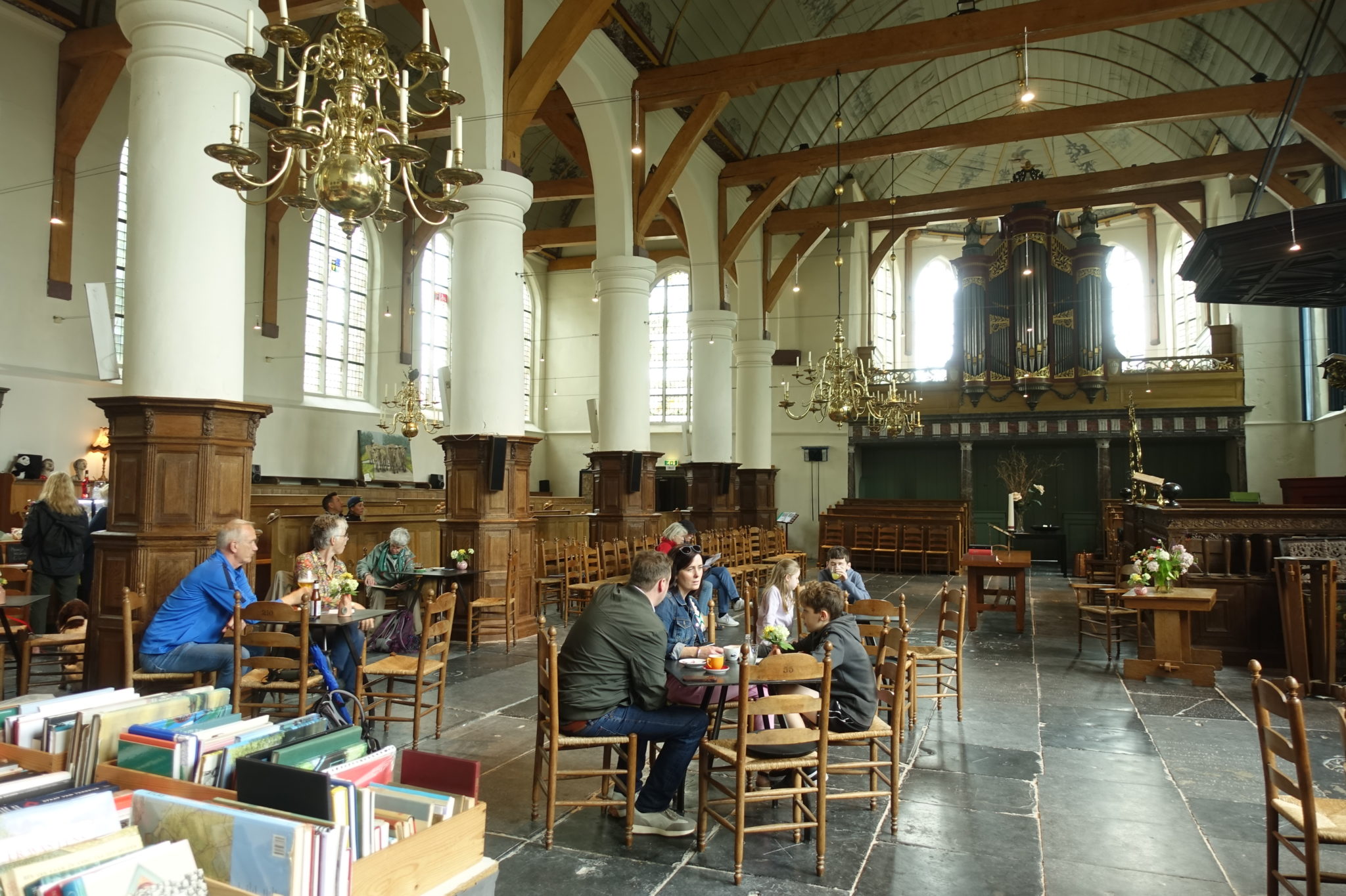 BROEK IN WATERLAND: A FAIRY TALE VILLAGE NEAR AMSTERDAM